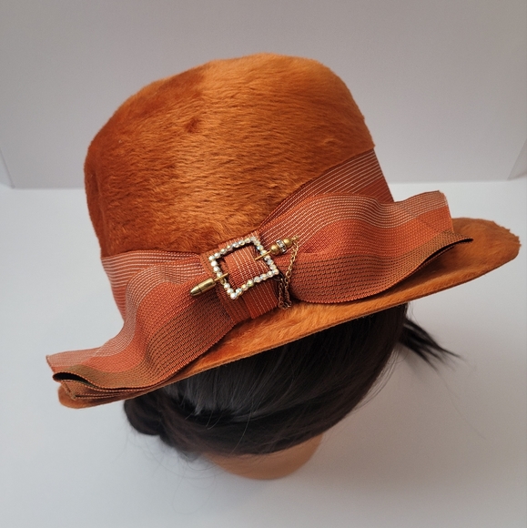 Gwenn Pennington | Accessories | Vintage Gwenn Pennington Orange Long ...